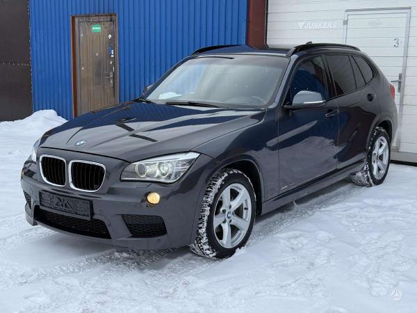 Grey BMW X1 2012 in Prienai, with an engine capacity of 2.00 L and mileage of 211 thousand km for 8950 €, photo 4 on AUTOMOTO.COM.LV