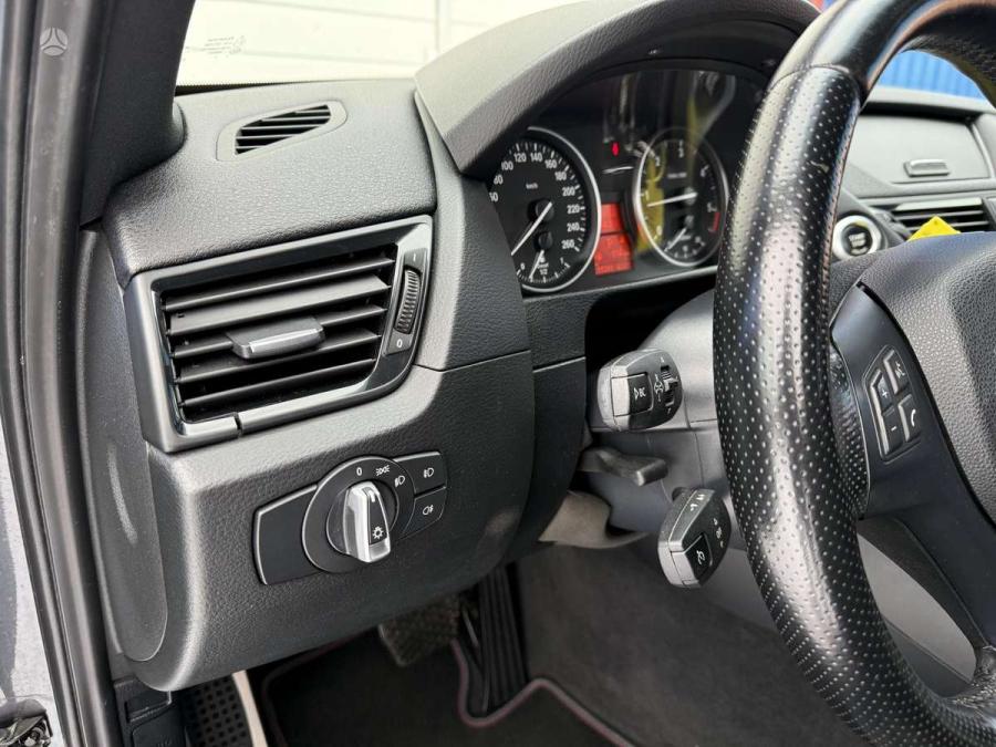 Pelēks BMW X1 2012 Prienai, ar dzinēja tilpumu 2.00 L un nobraukumu 211 tūkst. km par 8950 €, foto 14 vietnē AUTOMOTO.COM.LV
