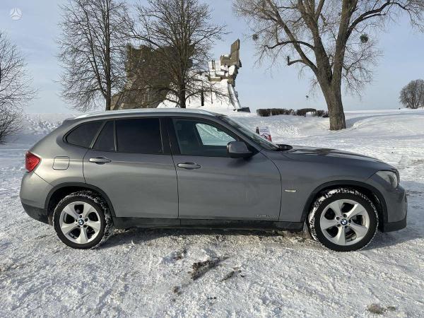 Grey BMW X1 2012 in Kaunas, with an engine capacity of 2.00 L and mileage of 252 thousand km for 6500 €, photo 6 on AUTOMOTO.COM.LV