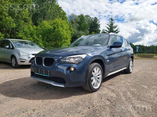 Pelēks BMW X1 2012 Cēsis, ar dzinēja tilpumu 2.00 L un nobraukumu 230 tūkst. km par 7400 €, foto 1 vietnē AUTOMOTO.COM.LV