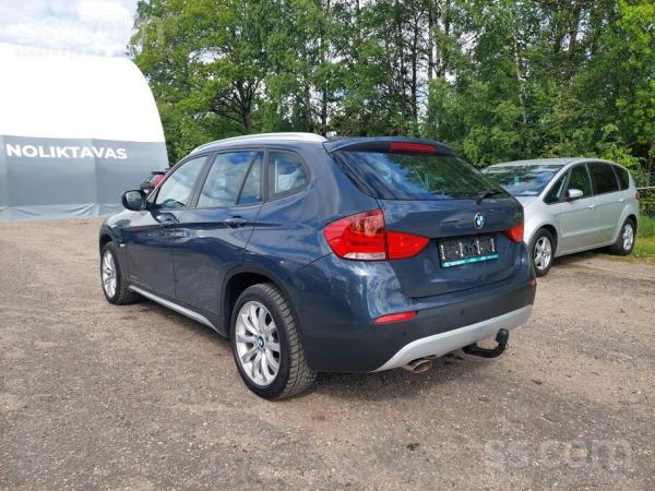 Pelēks BMW X1 2012 Cēsis, ar dzinēja tilpumu 2.00 L un nobraukumu 230 tūkst. km par 7400 €, foto 4 vietnē AUTOMOTO.COM.LV
