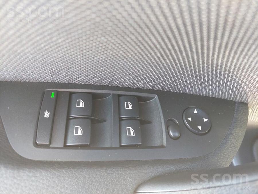 Pelēks BMW X1 2012 Cēsis, ar dzinēja tilpumu 2.00 L un nobraukumu 230 tūkst. km par 7400 €, foto 9 vietnē AUTOMOTO.COM.LV