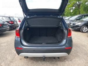 Pelēks BMW X1 2012 Cēsis, ar dzinēja tilpumu 2.00 L un nobraukumu 230 tūkst. km par 7400 €, foto 13 vietnē AUTOMOTO.COM.LV