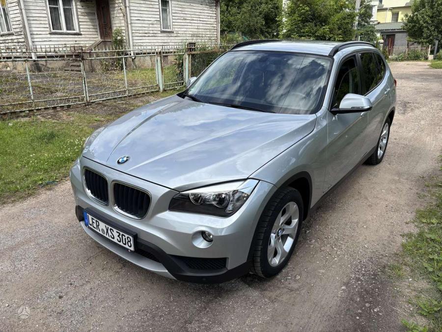 Grey BMW X1 2012 in Kaunas, with an engine capacity of 2.00 L and mileage of 160 thousand km for 6500 €, photo 3 on AUTOMOTO.COM.LV