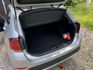 Grey BMW X1 2012 in Kaunas, with an engine capacity of 2.00 L and mileage of 160 thousand km for 6500 €, photo 12 on AUTOMOTO.COM.LV