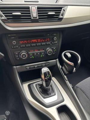 Grey BMW X1 2012 in Kaunas, with an engine capacity of 2.00 L and mileage of 160 thousand km for 6500 €, photo 16 on AUTOMOTO.COM.LV