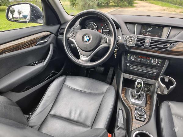 Pelēks BMW X1 2012 Šauļi, ar dzinēja tilpumu 2.00 L un nobraukumu 274 tūkst. km par 9100 €, foto 10 vietnē AUTOMOTO.COM.LV