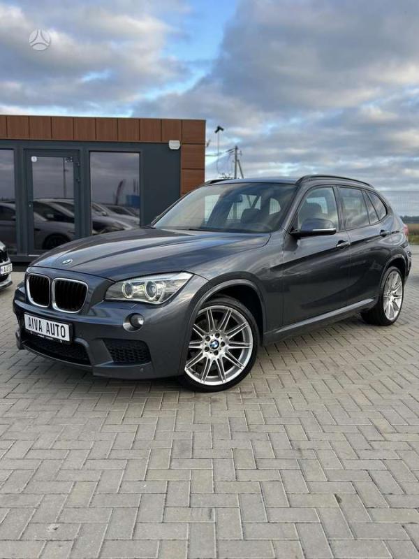 Grey BMW X1 2012 in Kaunas, with an engine capacity of 2.00 L and mileage of 391 thousand km for 9500 €, photo 1 on AUTOMOTO.COM.LV