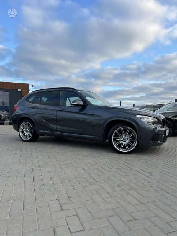 Grey BMW X1 2012 in Kaunas, with an engine capacity of 2.00 L and mileage of 391 thousand km for 9500 €, photo 7 on AUTOMOTO.COM.LV