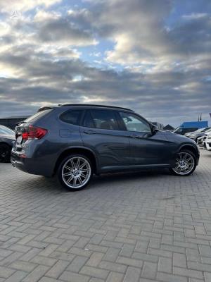 Grey BMW X1 2012 in Kaunas, with an engine capacity of 2.00 L and mileage of 391 thousand km for 9500 €, photo 9 on AUTOMOTO.COM.LV