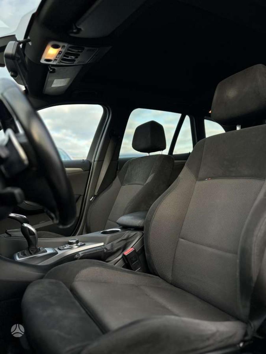 Grey BMW X1 2012 in Kaunas, with an engine capacity of 2.00 L and mileage of 391 thousand km for 9500 €, photo 21 on AUTOMOTO.COM.LV