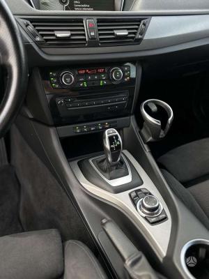 Grey BMW X1 2012 in Kaunas, with an engine capacity of 2.00 L and mileage of 391 thousand km for 9500 €, photo 26 on AUTOMOTO.COM.LV