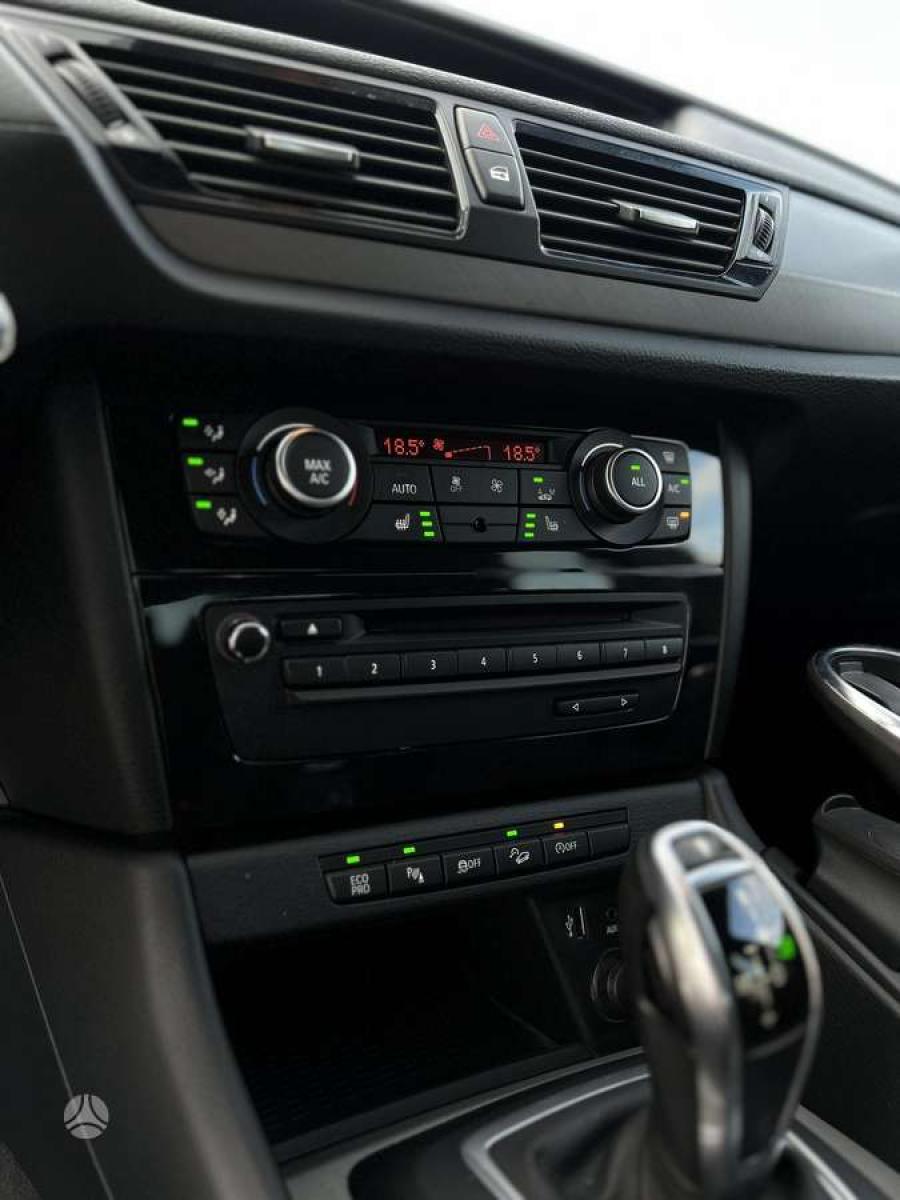 Grey BMW X1 2012 in Kaunas, with an engine capacity of 2.00 L and mileage of 391 thousand km for 9500 €, photo 28 on AUTOMOTO.COM.LV