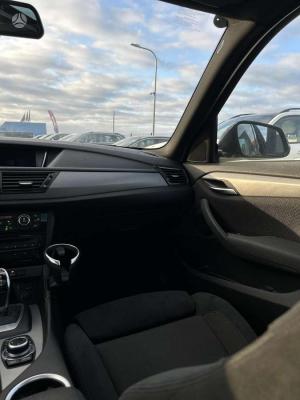 Grey BMW X1 2012 in Kaunas, with an engine capacity of 2.00 L and mileage of 391 thousand km for 9500 €, photo 31 on AUTOMOTO.COM.LV