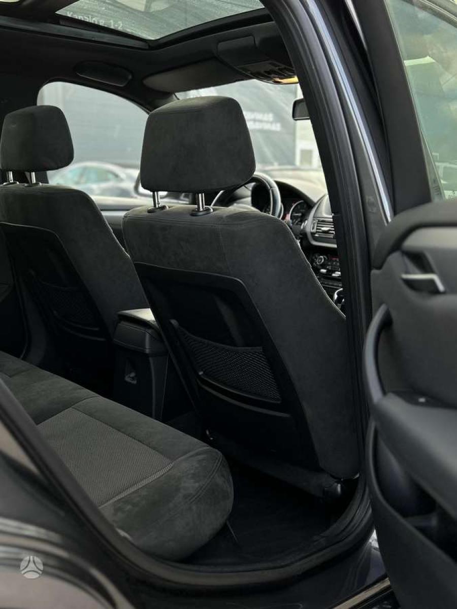 Grey BMW X1 2012 in Kaunas, with an engine capacity of 2.00 L and mileage of 391 thousand km for 9500 €, photo 38 on AUTOMOTO.COM.LV