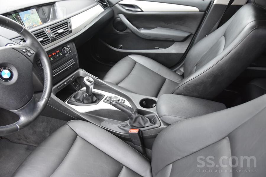 Pelēks BMW X1 2012 Rīga, ar dzinēja tilpumu 2.00 L un nobraukumu 272 tūkst. km par 4950 €, foto 9 vietnē AUTOMOTO.COM.LV
