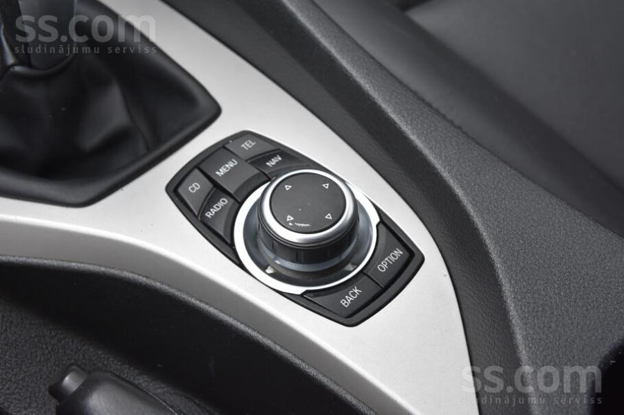 Pelēks BMW X1 2012 Rīga, ar dzinēja tilpumu 2.00 L un nobraukumu 272 tūkst. km par 4950 €, foto 19 vietnē AUTOMOTO.COM.LV