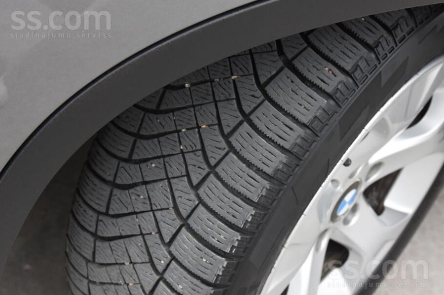 Pelēks BMW X1 2012 Rīga, ar dzinēja tilpumu 2.00 L un nobraukumu 272 tūkst. km par 4950 €, foto 27 vietnē AUTOMOTO.COM.LV