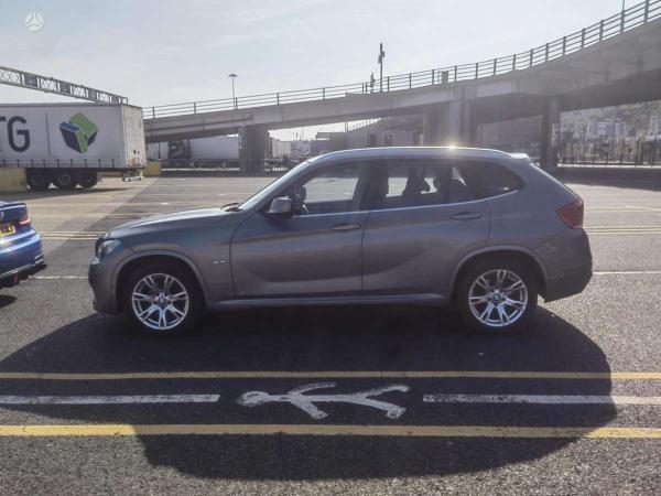 Grey BMW X1 2012 in Kaunas, with an engine capacity of 2.00 L and mileage of 101 thousand km for 2650 €, photo 7 on AUTOMOTO.COM.LV