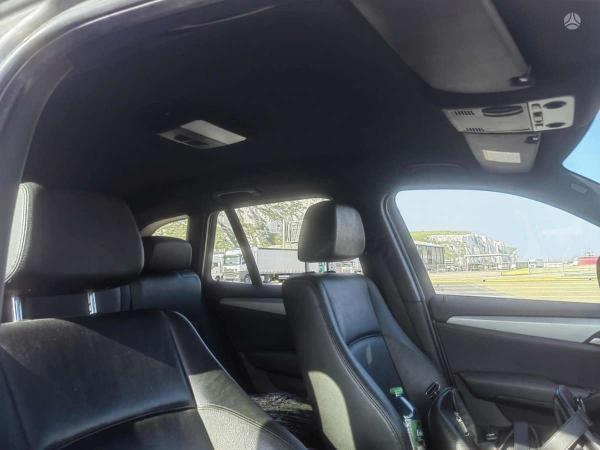 Grey BMW X1 2012 in Kaunas, with an engine capacity of 2.00 L and mileage of 101 thousand km for 2650 €, photo 9 on AUTOMOTO.COM.LV