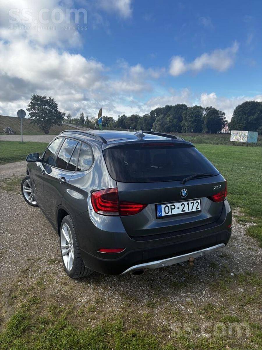 Pelēks BMW X1 2012 Jelgava, ar dzinēja tilpumu 2.00 L un nobraukumu 283 tūkst. km par 6350 €, foto 4 vietnē AUTOMOTO.COM.LV