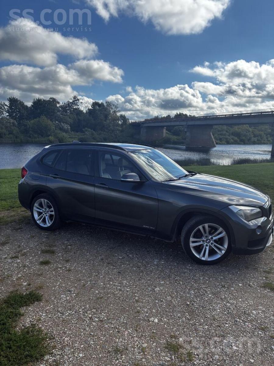 Pelēks BMW X1 2012 Jelgava, ar dzinēja tilpumu 2.00 L un nobraukumu 283 tūkst. km par 6350 €, foto 6 vietnē AUTOMOTO.COM.LV