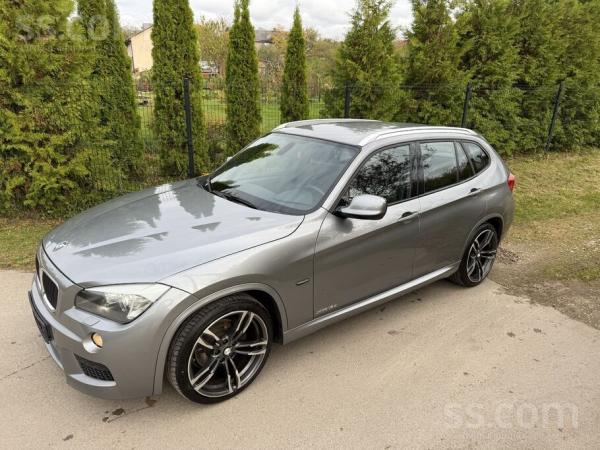 Pelēks BMW X1 2012 Rēzekne, ar dzinēja tilpumu 2.00 L un nobraukumu 280 tūkst. km par 6750 €, foto 4 vietnē AUTOMOTO.COM.LV