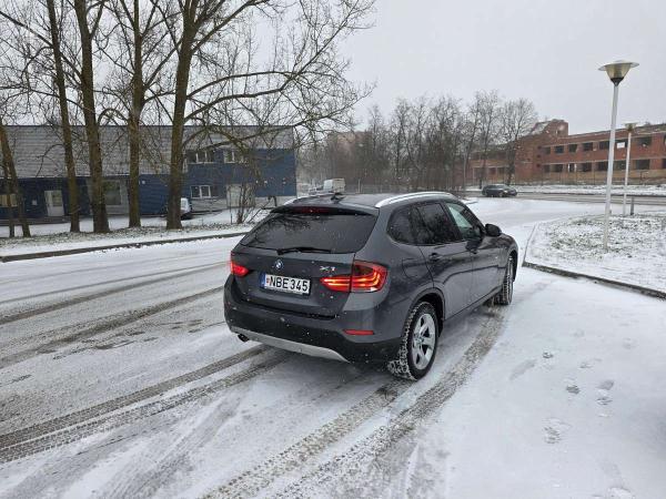 Pelēks BMW X1 2013 Šauļi, ar dzinēja tilpumu 2.00 L un nobraukumu 238 tūkst. km par 6200 €, foto 7 vietnē AUTOMOTO.COM.LV