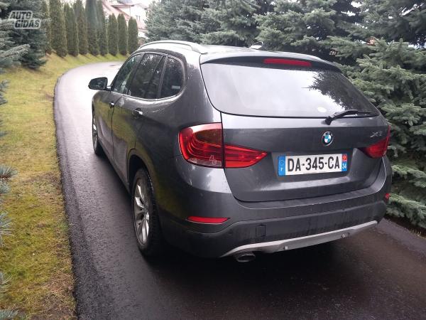 Grey BMW X1 2013 in Utena, with an engine capacity of 2.00 L and mileage of 213 thousand km for 5400 €, photo 3 on AUTOMOTO.COM.LV