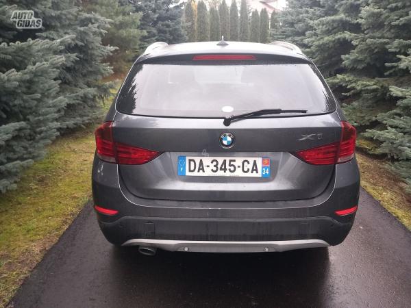 Grey BMW X1 2013 in Utena, with an engine capacity of 2.00 L and mileage of 213 thousand km for 5400 €, photo 6 on AUTOMOTO.COM.LV