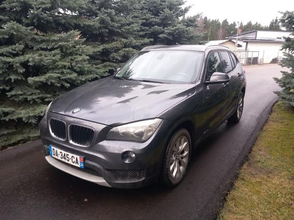 Grey BMW X1 2013 in Utena, with an engine capacity of 2.00 L and mileage of 213 thousand km for 5400 €, photo 7 on AUTOMOTO.COM.LV