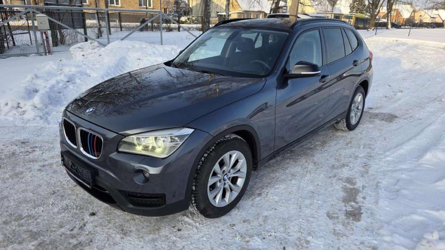 Grey BMW X1 2013 in Siauliai, with an engine capacity of 2.00 L and mileage of 190 thousand km for 7950 €, photo 1 on AUTOMOTO.COM.LV