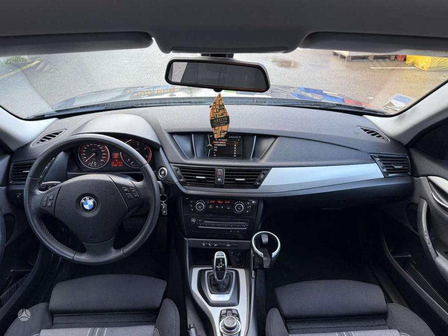 Grey BMW X1 2013 in Taurage, with an engine capacity of 2.00 L and mileage of 197 thousand km for 7200 €, photo 11 on AUTOMOTO.COM.LV
