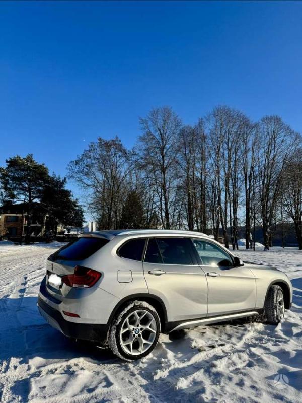 Pelēks BMW X1 2013 Kauņa, ar dzinēja tilpumu 2.00 L un nobraukumu 167 tūkst. km par 9500 €, foto 2 vietnē AUTOMOTO.COM.LV