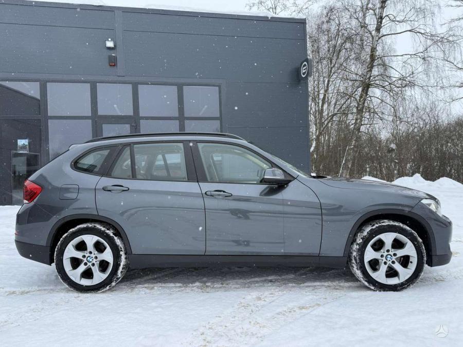 Pelēks BMW X1 2013 Utena, ar dzinēja tilpumu 2.00 L un nobraukumu 218 tūkst. km par 8650 €, foto 5 vietnē AUTOMOTO.COM.LV