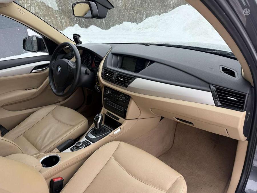 Pelēks BMW X1 2013 Utena, ar dzinēja tilpumu 2.00 L un nobraukumu 218 tūkst. km par 8650 €, foto 22 vietnē AUTOMOTO.COM.LV