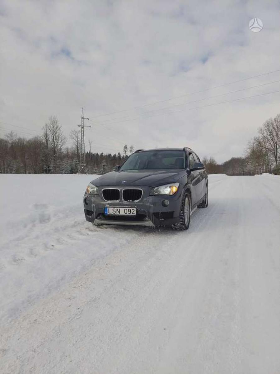 Grey BMW X1 2013 in Taurage, with an engine capacity of 2.00 L and mileage of 246 thousand km for 6200 €, photo 3 on AUTOMOTO.COM.LV