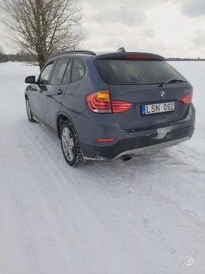 Grey BMW X1 2013 in Taurage, with an engine capacity of 2.00 L and mileage of 246 thousand km for 6200 €, photo 4 on AUTOMOTO.COM.LV