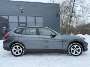 Grey BMW X1 2013 in Utena, with an engine capacity of 2.00 L and mileage of 218 thousand km for 8550 €, photo 8 on AUTOMOTO.COM.LV