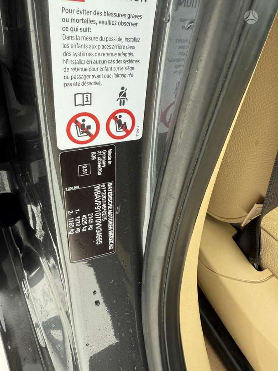 Grey BMW X1 2013 in Utena, with an engine capacity of 2.00 L and mileage of 218 thousand km for 8550 €, photo 27 on AUTOMOTO.COM.LV