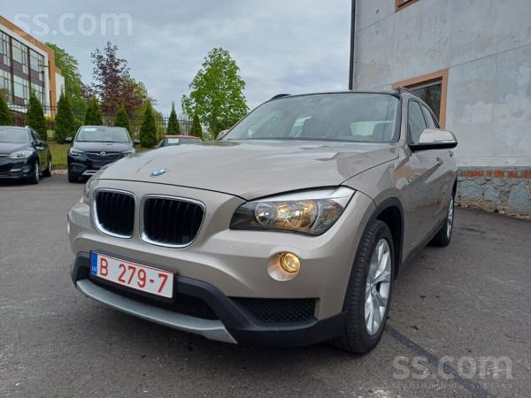 Grey BMW X1 2013 in Valmiera, with an engine capacity of 2.00 L and mileage of 249 thousand km for 7300 €, photo 1 on AUTOMOTO.COM.LV