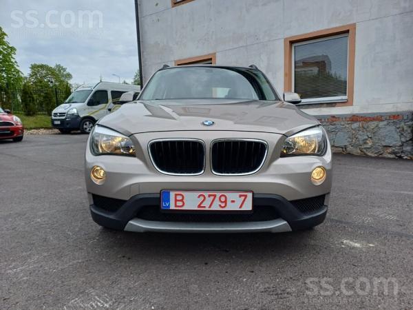 Grey BMW X1 2013 in Valmiera, with an engine capacity of 2.00 L and mileage of 249 thousand km for 7300 €, photo 2 on AUTOMOTO.COM.LV