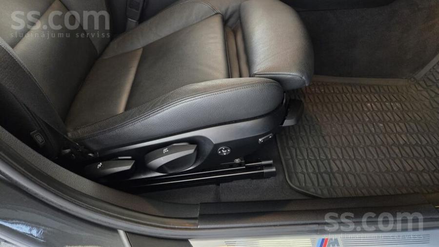 Pelēks BMW X1 2013 Rīga, ar dzinēja tilpumu 2.00 L un nobraukumu 201 tūkst. km par 9988 €, foto 32 vietnē AUTOMOTO.COM.LV