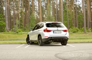 Pelēks BMW X1 2013 Rīga, ar dzinēja tilpumu 2.00 L un nobraukumu 275 tūkst. km par 7990 €, foto 9 vietnē AUTOMOTO.COM.LV
