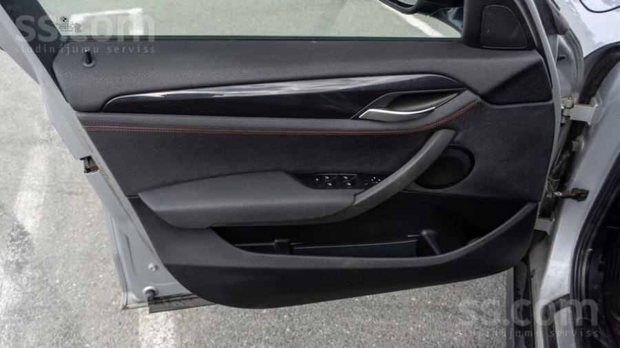 Pelēks BMW X1 2013 Rīga, ar dzinēja tilpumu 2.00 L un nobraukumu 275 tūkst. km par 7990 €, foto 25 vietnē AUTOMOTO.COM.LV