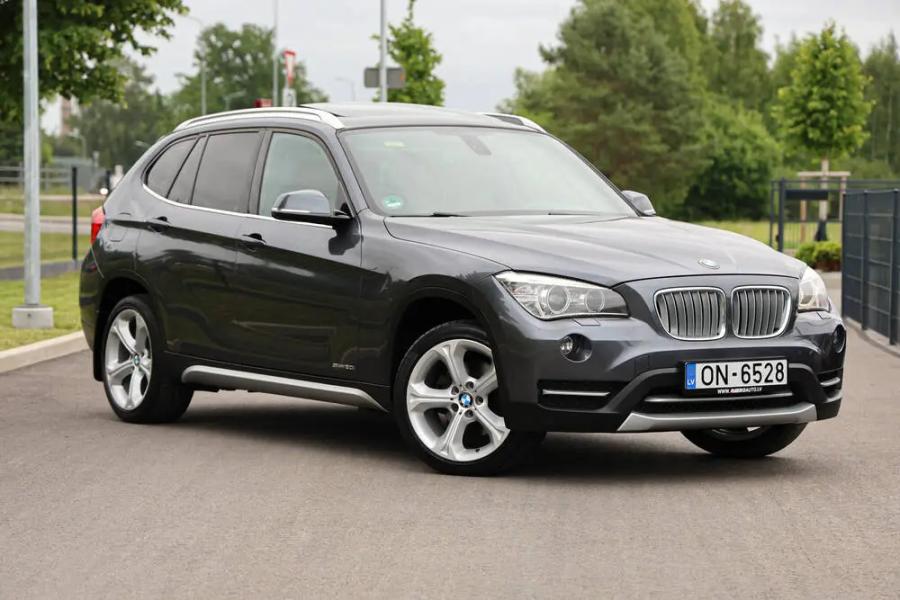 Pelēks BMW X1 2013 Jelgava, ar dzinēja tilpumu 2.00 L un nobraukumu 250 tūkst. km par 9990 €, foto 4 vietnē AUTOMOTO.COM.LV