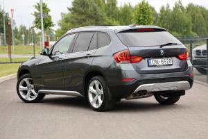 Pelēks BMW X1 2013 Jelgava, ar dzinēja tilpumu 2.00 L un nobraukumu 250 tūkst. km par 9990 €, foto 7 vietnē AUTOMOTO.COM.LV