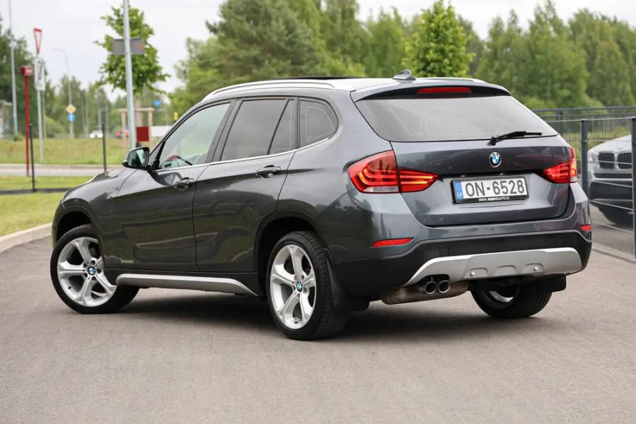Pelēks BMW X1 2013 Jelgava, ar dzinēja tilpumu 2.00 L un nobraukumu 250 tūkst. km par 9990 €, foto 7 vietnē AUTOMOTO.COM.LV