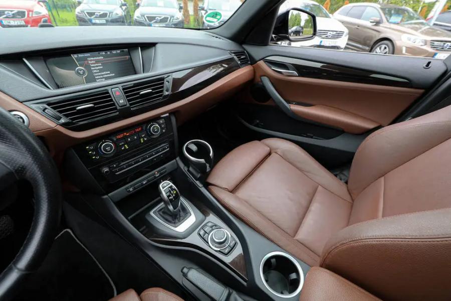 Pelēks BMW X1 2013 Jelgava, ar dzinēja tilpumu 2.00 L un nobraukumu 250 tūkst. km par 9990 €, foto 19 vietnē AUTOMOTO.COM.LV