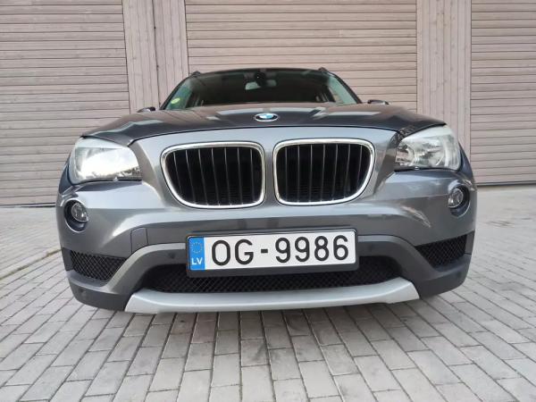 Pelēks BMW X1 2013 Jelgava, ar dzinēja tilpumu 2.00 L un nobraukumu 210 tūkst. km par 9990 €, foto 1 vietnē AUTOMOTO.COM.LV